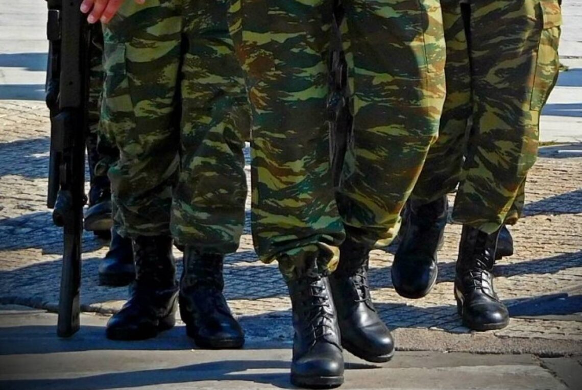 Σοκ: 40χρονη στρατιωτικός βρέθηκε κρεμασμένη στο σπίτι της - Alldaynews.gr